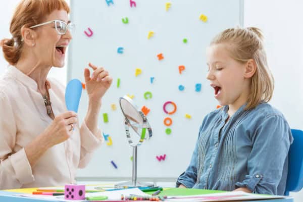 Speech Therapy for Multilingual Children: Supporting Clear C